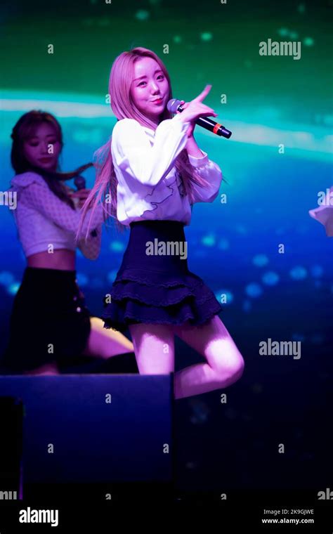 Kim Dong Wan Park Shi Yeon