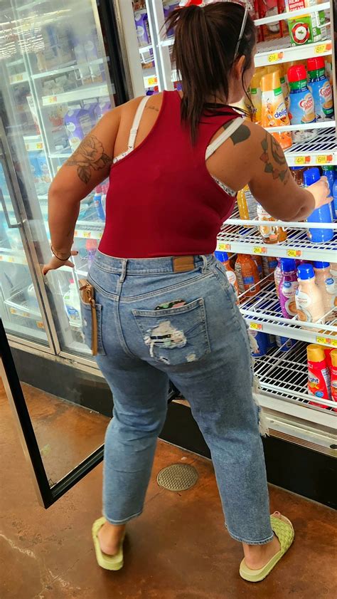 Wide Hips Milf In Jeans Tight Jeans Forum