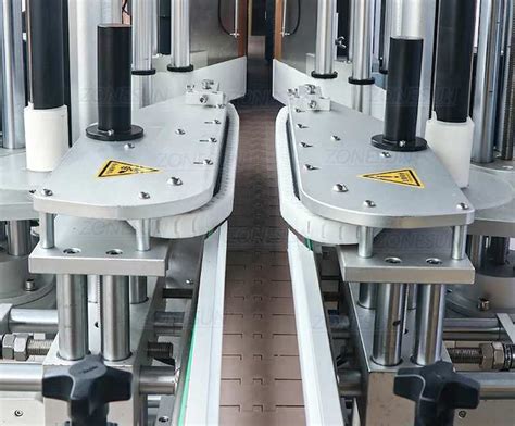 types of automatic labeling machine