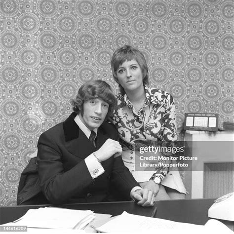 Robin Gibb With Clare Torry At Publicity Shoot For The Release Of