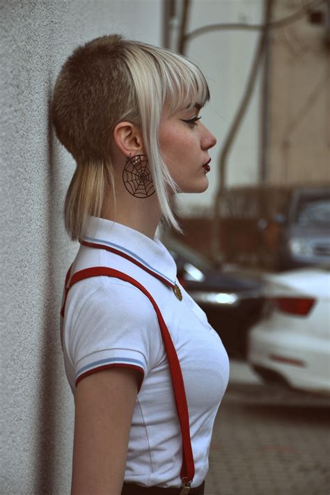 Skinhead Girl Haircut Images Pin On Skinhead Girl Renee