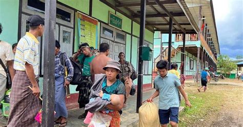 ဆယ်ဇင်း စစ်ဘေးဒုက္ခသည်တွေအတွက် အဝတ်အထည်နဲ့ စားနပ်ရိက္ခာ ကူညီခွင့်မရ မ