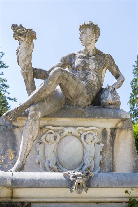 Estatua Alegórica Del Río De Tíber Roma Imagen De Archivo Imagen De Antiguo Espiritualidad