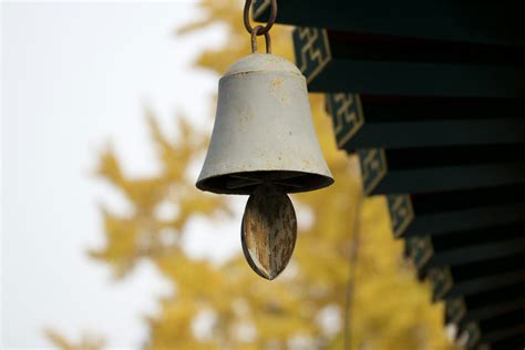 A Bell From A Building Photo Free 北京市 Image On Unsplash