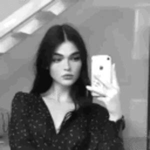 Black Swan Pfp  Selfie  Mirror S Aesthetic Girl Aesthetic S
