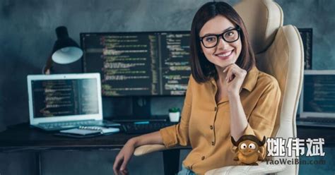 Python vs JavaScript顶级编程语言之间的对决 姚伟斌