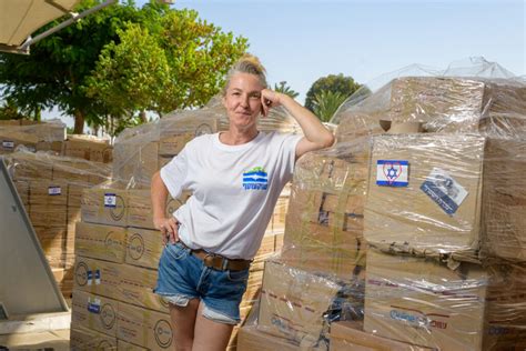 מיה דגן ארגנה מכירת ירקות של חקלאי הדרום ציק צק הכל נגמר אתר החדשות דבר