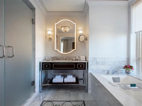 Waldorf Astoria Chicago Refreshes