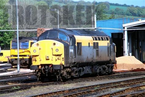 35mm Slide Br British Rail Diesel Loco Class 37 37010 1994 Exeter