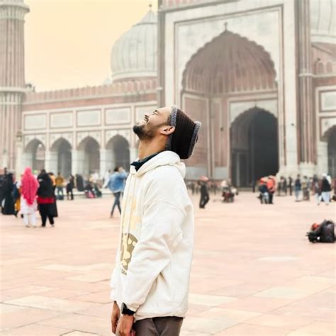 Jaseem Roshan Jaseemroshan • Threads Say More