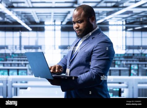 Software Developer In Data Center Monitoring System Performance Identifying Bottlenecks And