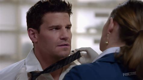 Auscaps David Boreanaz Shirtless In Bones 5 10 The Goop On The Girl