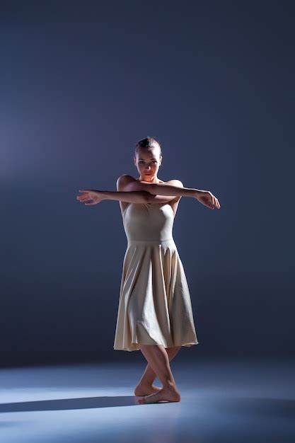 12000 Classical Pose Pictures