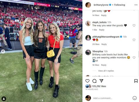 Brittany Mahomes Outfit To Chiefs Preseason Game Goes Viral Photos