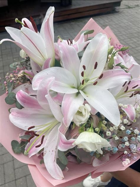 Lillie Flower Bouquet Flower Bouquet Lily Pastel Pink Lily Flowers