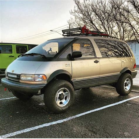 Toyota Previa 4x4 Lifted