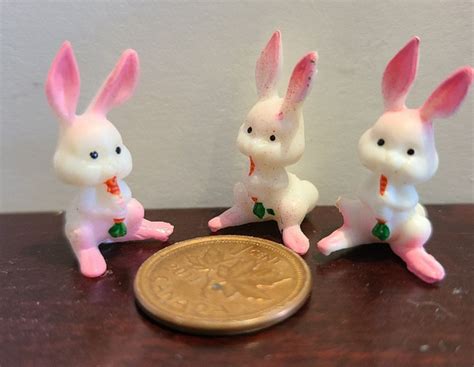 Set Of 3 Plastic Miniature Bunnies Grandpas Doll House