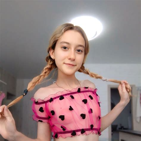 Onlyfans Zoyalady69vip Model Profile Photos And Links Erotic Beauties