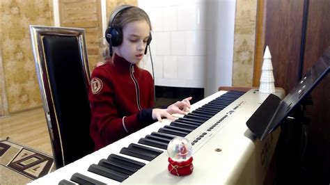 Reiz Mežā Dzima Eglīte Youtube