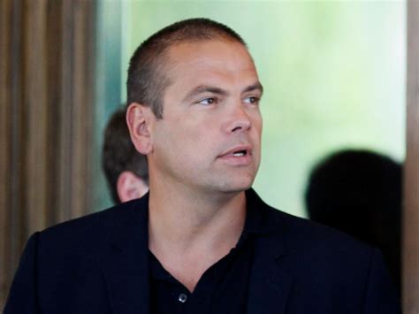 Meet Lachlan Murdoch Who Will Control His Fathers Assets After Rupert