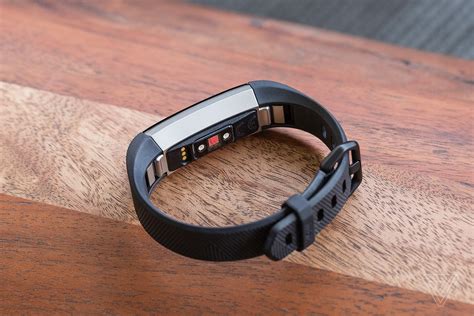 Fitbits New Alta Hr Activity Tracker Brings A Heart Rate 46 Off