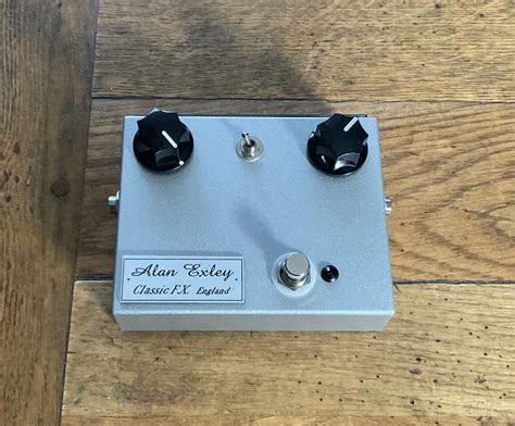 Alan Exley Classic Fx The Mosquito Octave Fuzz Vintage And Modern Guitars
