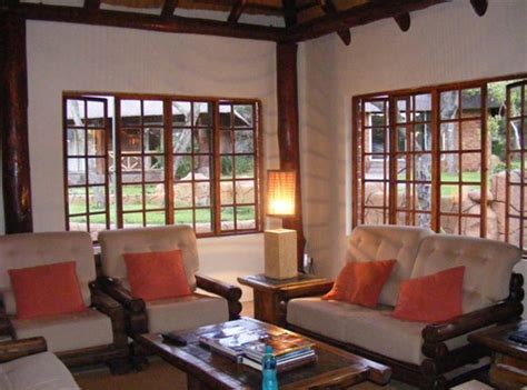 Small Pane Door And Window Connection