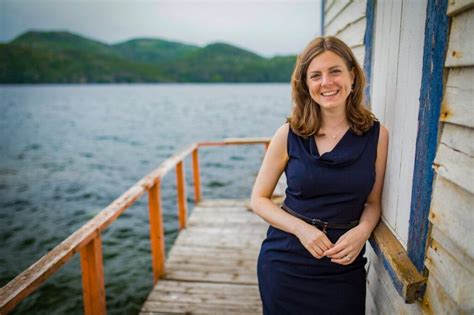 Biography Christine Carter