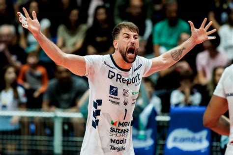 Maicon Leite Renova Após Boa Temporada Em Suzano Web Vôlei