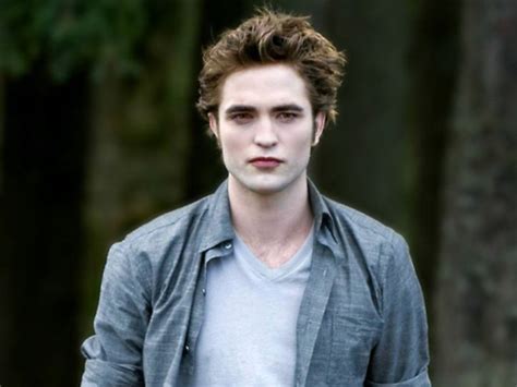 Robert Pattinson Keen To Reprise His Role In Twilight Reboot Filmibeat