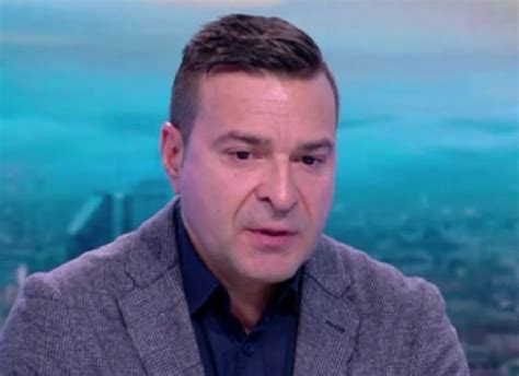 Журналистът Слави Ангелов Наричаха бащата на Сашко убиец на