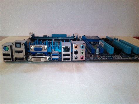 ASUS P8H77-V Chipset H77 Chipset H77 Intel Socket 1155 matična