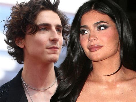 Kylie Jenners Car At Timothee Chalamets House Amid Dating Rumors