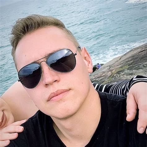 Hamerschmidt Hammerrs • Threads Say More