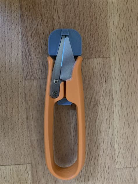 Fiskars Thread Snips Cover By Scott Scott Download Free Stl Model