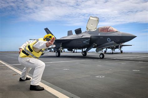 During A Routine Sortie From Hms Prince Of Wales A Uk F 35b Jet Had To Make An Emergency