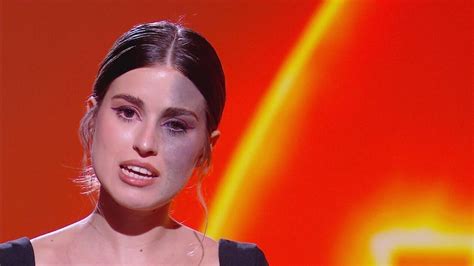 Carlotta Bertotti Ale Iene Se Ti Fissano Lasciali Fare