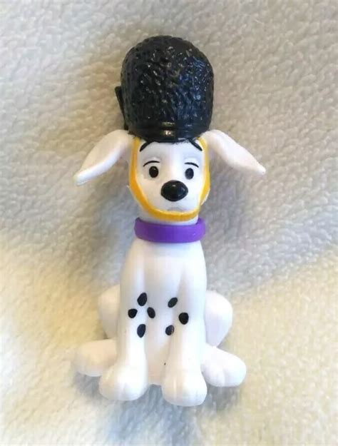 Disneys 101 Dalmatians Wearing Uk Bearskin Hat Mcdonalds Happy Meal Toy £1 31 Picclick Uk