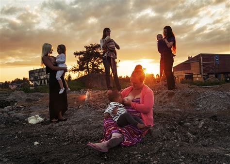 Elisabeth Ubbe The Invisible Breasts Fotografia Europea Circuito Off