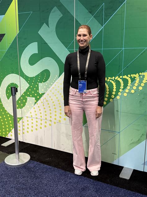 Esrienergygis Geospatialintelligence Energyinnovation Tivycorp Womeningis Marci Bertuzzi