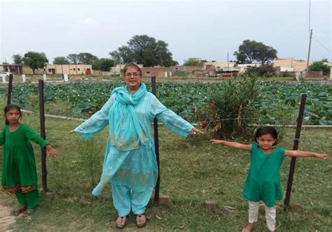 How Sameena Nazir Mps ‘10 Is Amplifying Womens Voices In Pakistan Cals