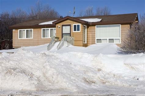 Moosonee Buildings