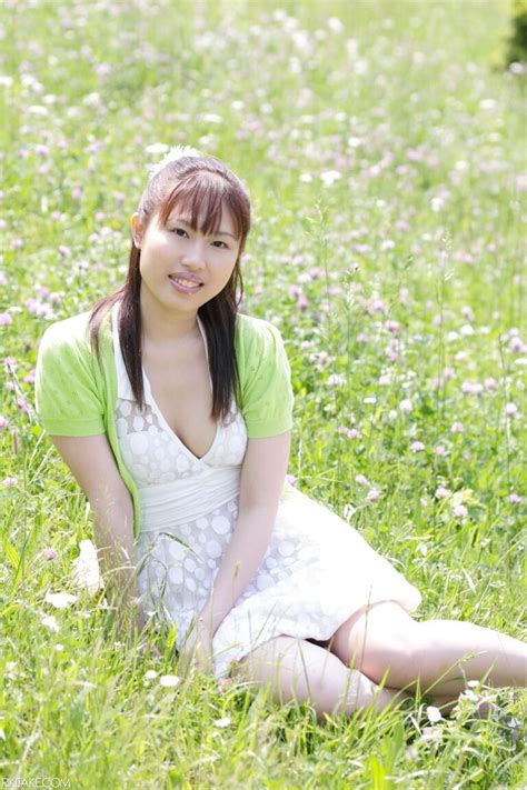 Japanese Teen Beauty Rikki Rikitake Porn Pic