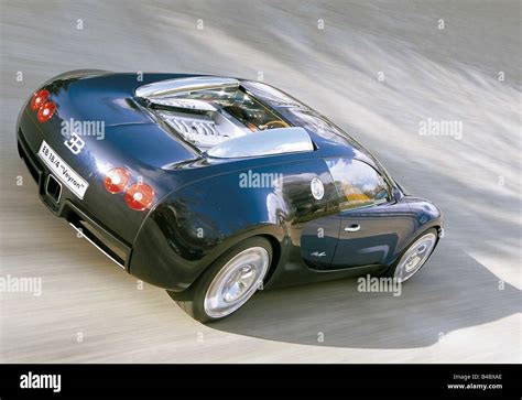 Auto Bugatti Veyron 184 Roadster Baujahr 2000 Fahren Diagonal Von Hinten Blauschwarz 500