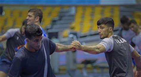 برادران گرایی در جمع ستاره‌های هم‌خانواده کشتی جهان طرفداری