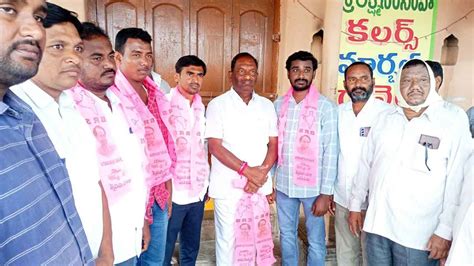 Minister Koppula మంత్రి కొప్పుల ఈశ్వర్‌ సమక్షంలో బీఆర్‌ఎస్‌లో చేరిన సీపీఎం నాయకులు Namasthe