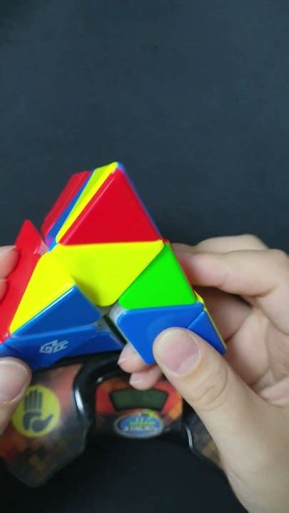 피라밍크스 큐브 맞추기 Youtube