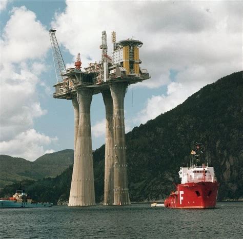 The Largest Object Ever Moved By Humans On The Surface Of The Earth