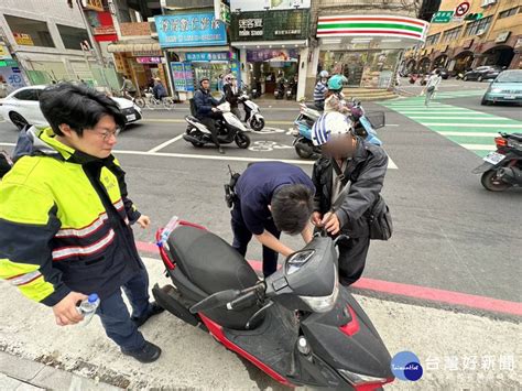 蘆竹暖警一動作 圓了老翁訪友之路