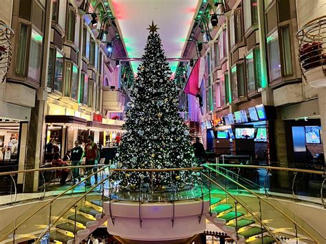 Why Spend Christmas On A Cruise Benefits Tips And How Cruise Lines